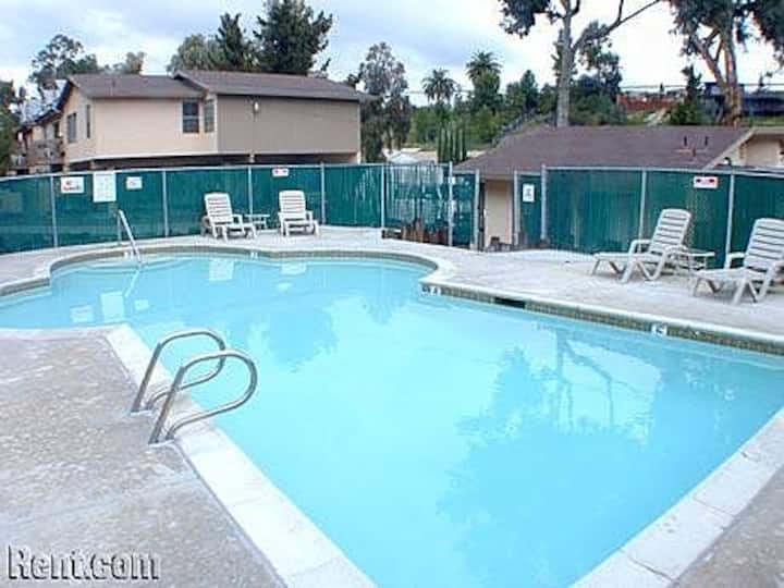 3 Bedroom, 2 Bathroom. Pool. - La Mesa
