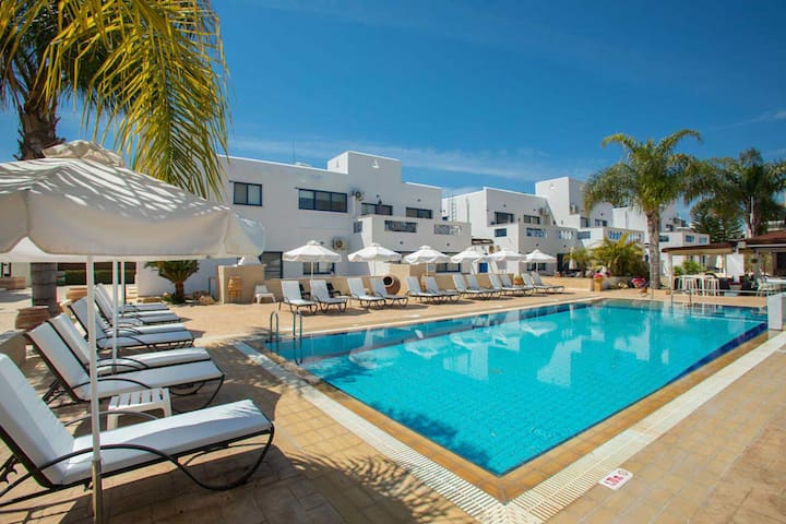 Protaras Holiday Townhouse - Rentprivatevillas 536 - Protaras