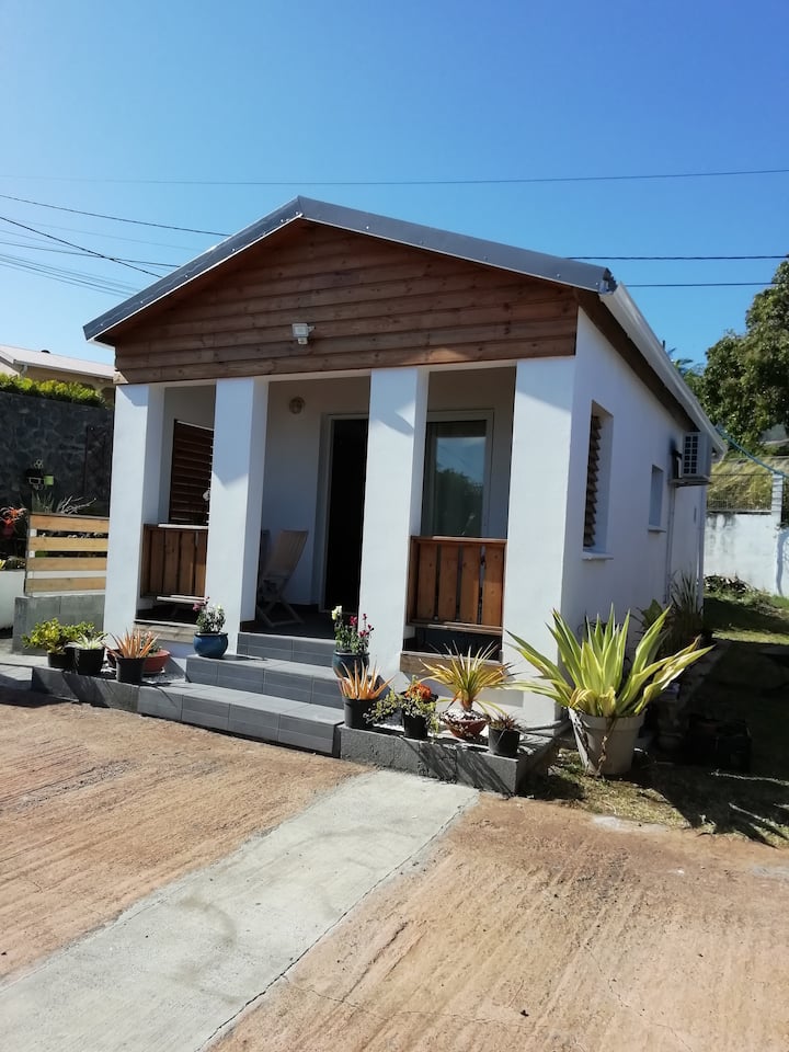 Charmante Maisonnette Pour Deux - Saint-Denis