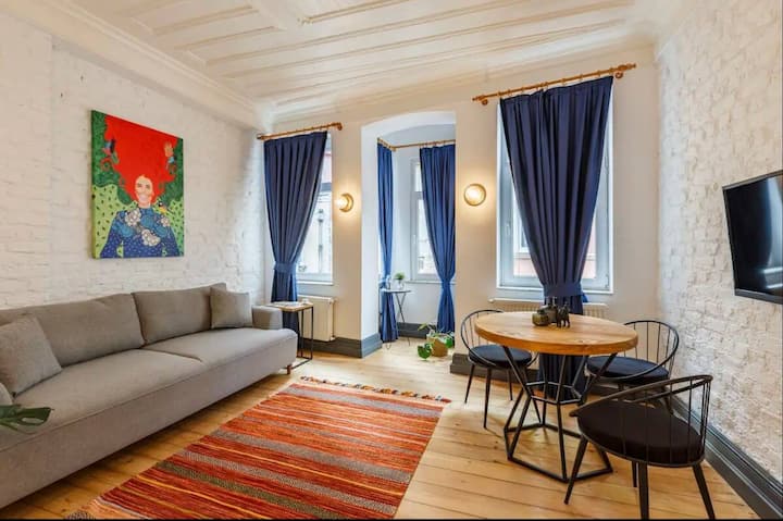 Stylish & Central 1br Just 5 Minutes From Taksim - Beyoğlu