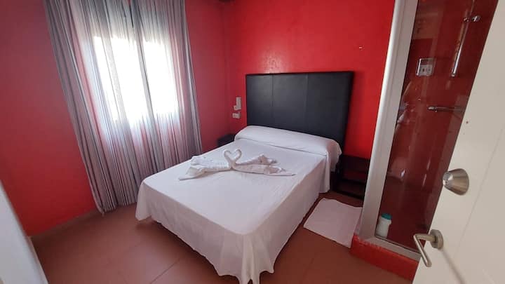 Habitaciones Para Parejas Roja #8 - Valencia