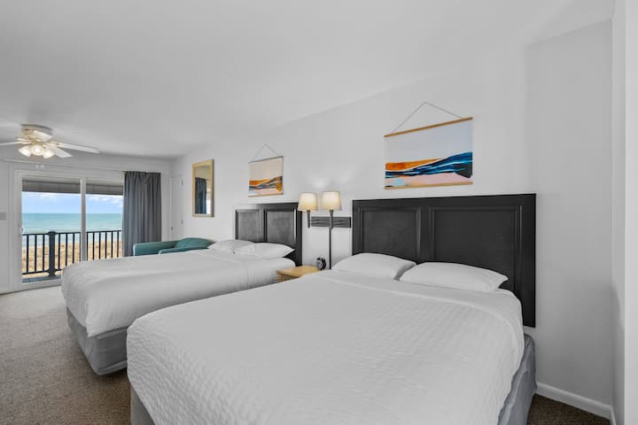 Oceanfront Double Queen W/ Kitchen 2nd Floor - Carolina Beach, NC