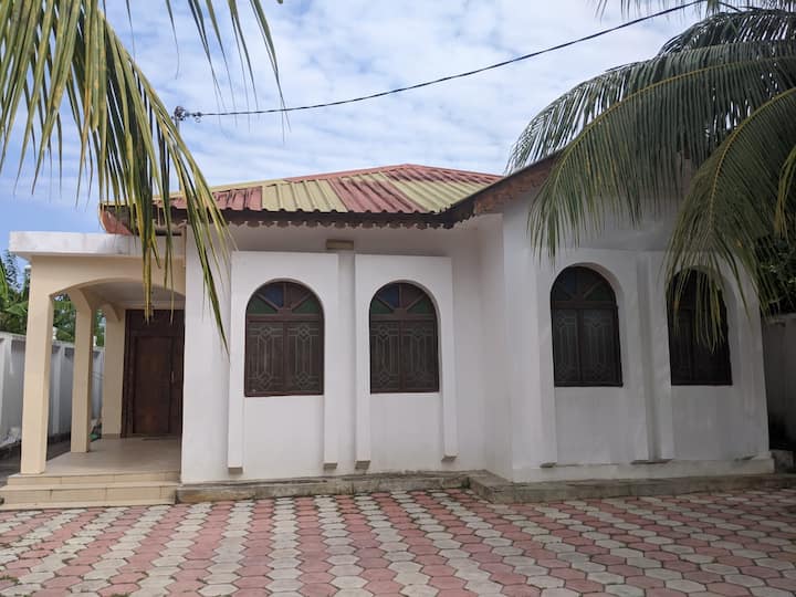 Gorgeous 5 Bedroom Family Home - Zanzíbar