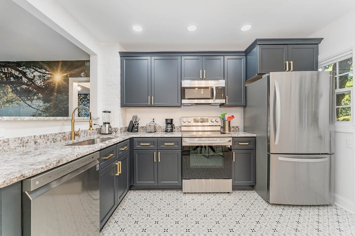 The Nest: Lake Daniel, Peaceful, Pet Friendly - Greensboro, NC