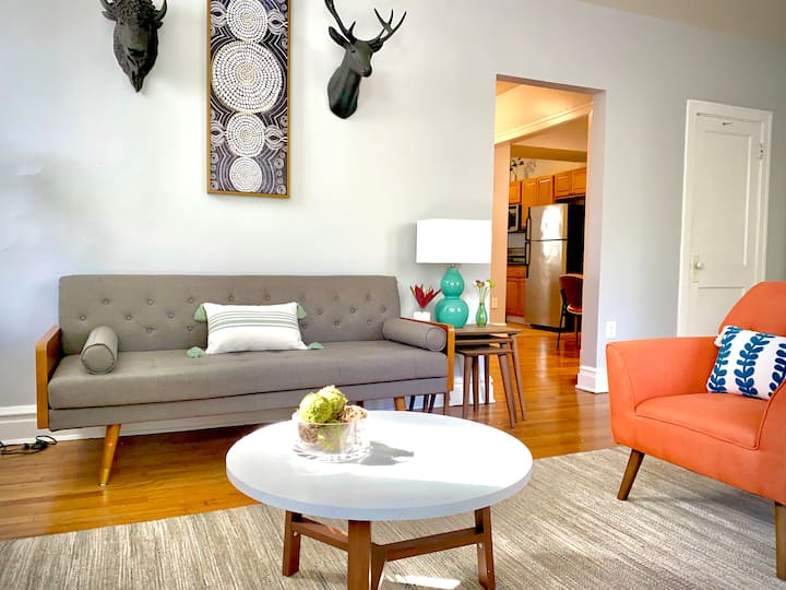 *New - 2bedroom 1bath Fully Renovated - Kirkwood, MO