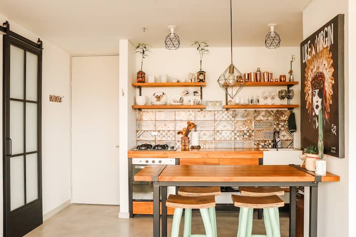 Relaxing Bali Themed Apartment With City Views - Medellín