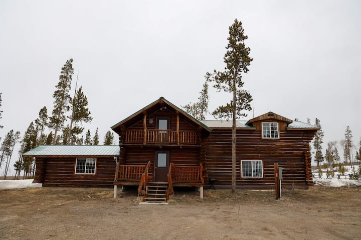 Mountain Getaway In Dubois, Wy - Wyoming