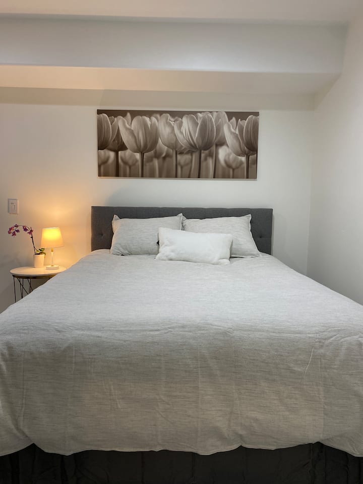 Cozy Private Room + Bathroom  *Private Entrance* - Scottsdale, AZ