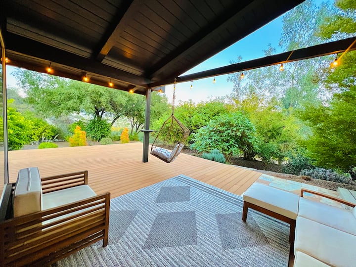 Scenic Midcentury Modern With Mountain Views - Fallbrook, CA