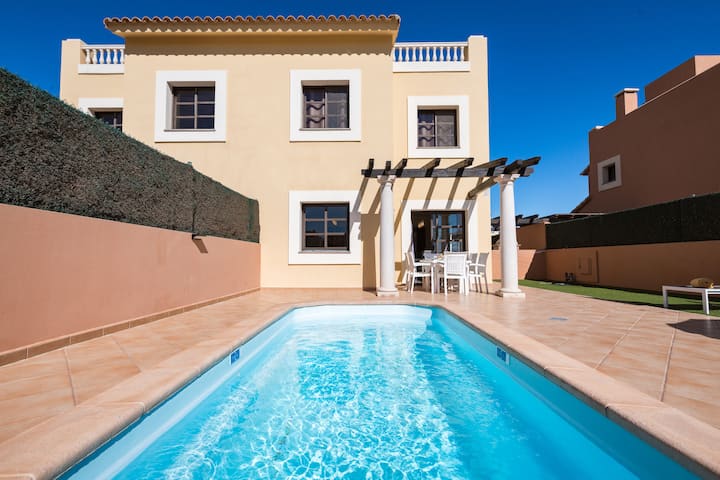 Home2book Private Pool & Terrace, Aloha Sun Villa - Corralejo