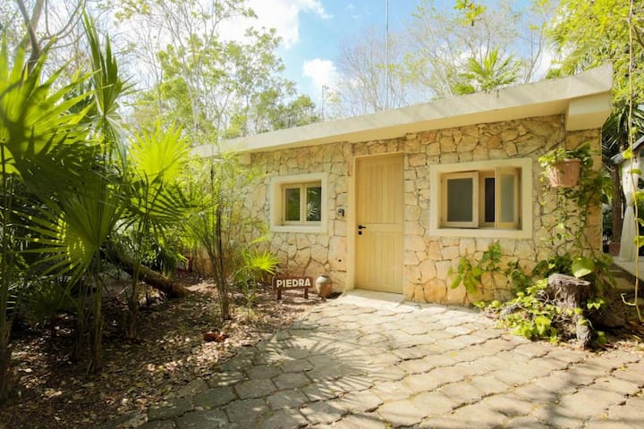 Suite Piedra | Ac Wifi Pool | Near The Airport - Cancún