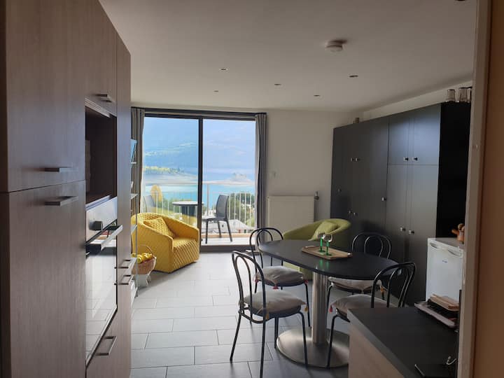 Superbe Appartement Avec Vue Sur Lac Et Montagnes - Chorges