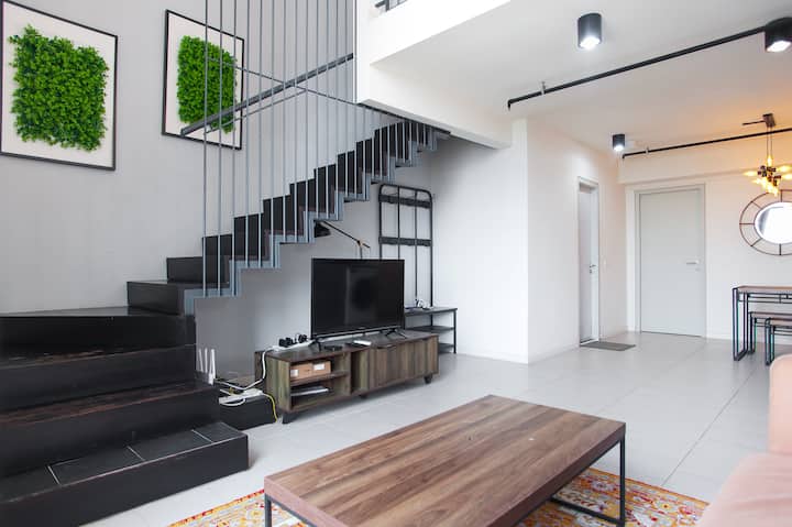 Tamarind Duplex Promo Wifi | Netflix - Cyberjaya