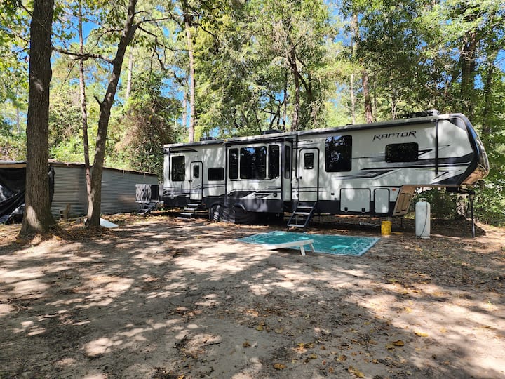 2 Room Rv By Lake Conroe - Lake Conroe, TX