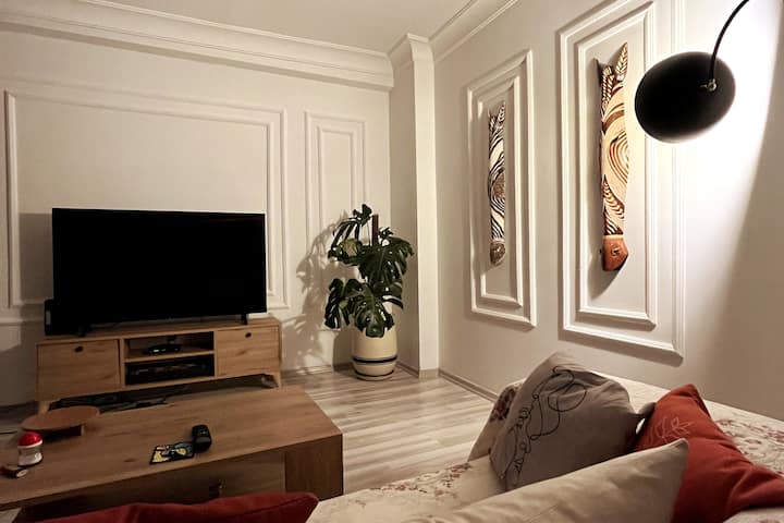 Central Apartment Equipped With New Furniture - Istanbul