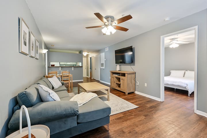 The Two-oh-two (4 Bdr – 4 Bath) - Bryan, TX