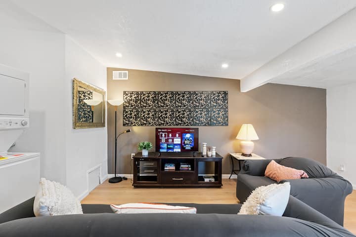 Cozy 3-br Back Unit W/ Washer/dryer/full Kitchen - 匹茲堡