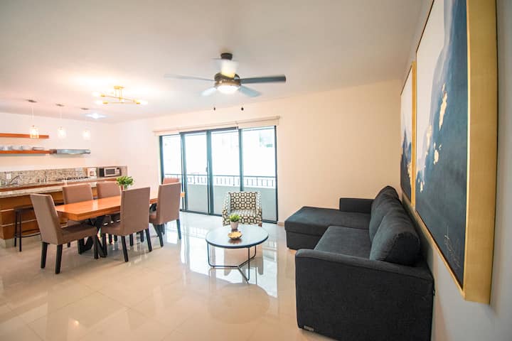 Lovely 2 Bedroom Condo - マサトラン