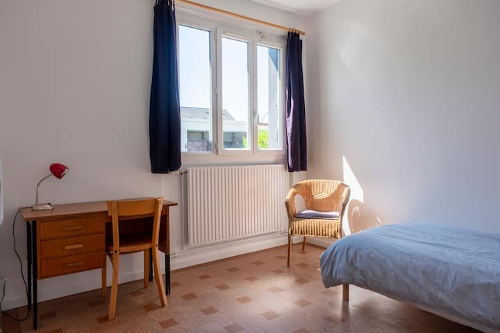 Chambre 1 P Dans Agréable Maison Proche De Rouen - Saint-Étienne-du-Rouvray