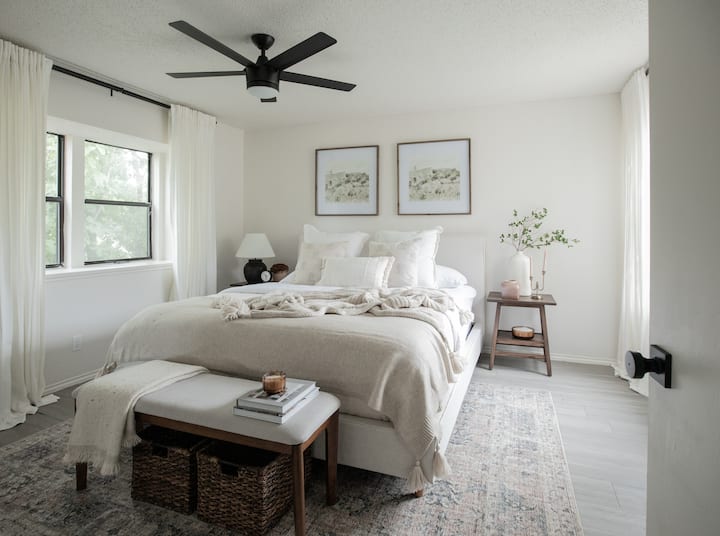 Stylish House 10min From Domain. King & Queen Beds - Austin, TX