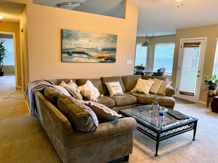 Cheerful Beach Style Comfy Home… - Navarre, FL