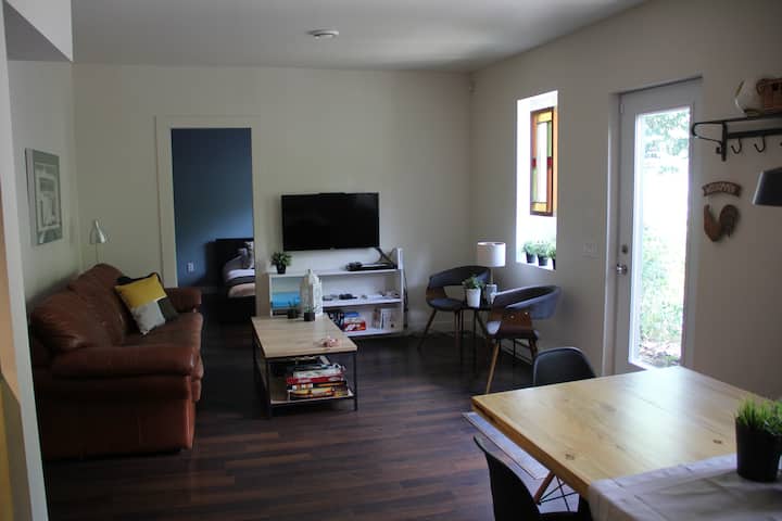 Sutton - Grande Terrasse - À 10 Min De La Montagne - Sutton