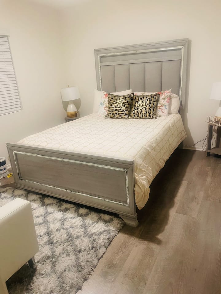 Room For Rent Pvt 1 Bd 1 Bath - Hemet, CA