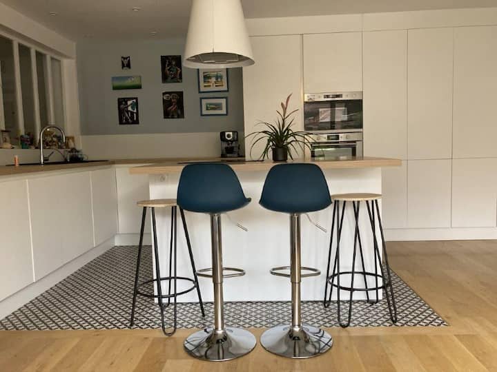 Quai Du Rhône: Appartement T3 Au Calme - Saint-Fons