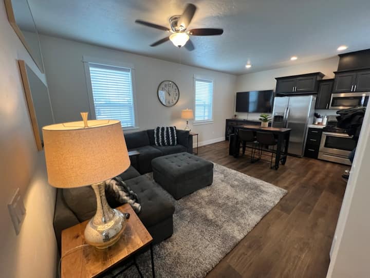 Downtown Eagle! Peaceful & Stylish - Idaho