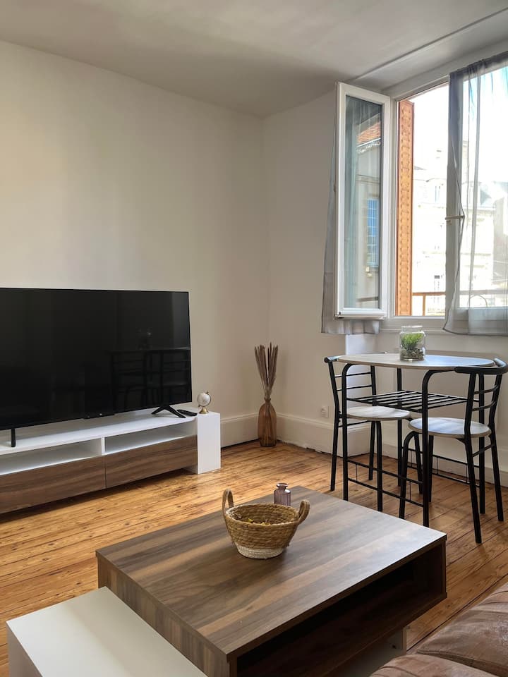 Bourbon L'archambault : Studio - Bourbon-l'Archambault