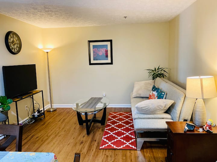 Midtown 2b/2b Long-term Near Vanderbilt/broadway - Nashville, TN