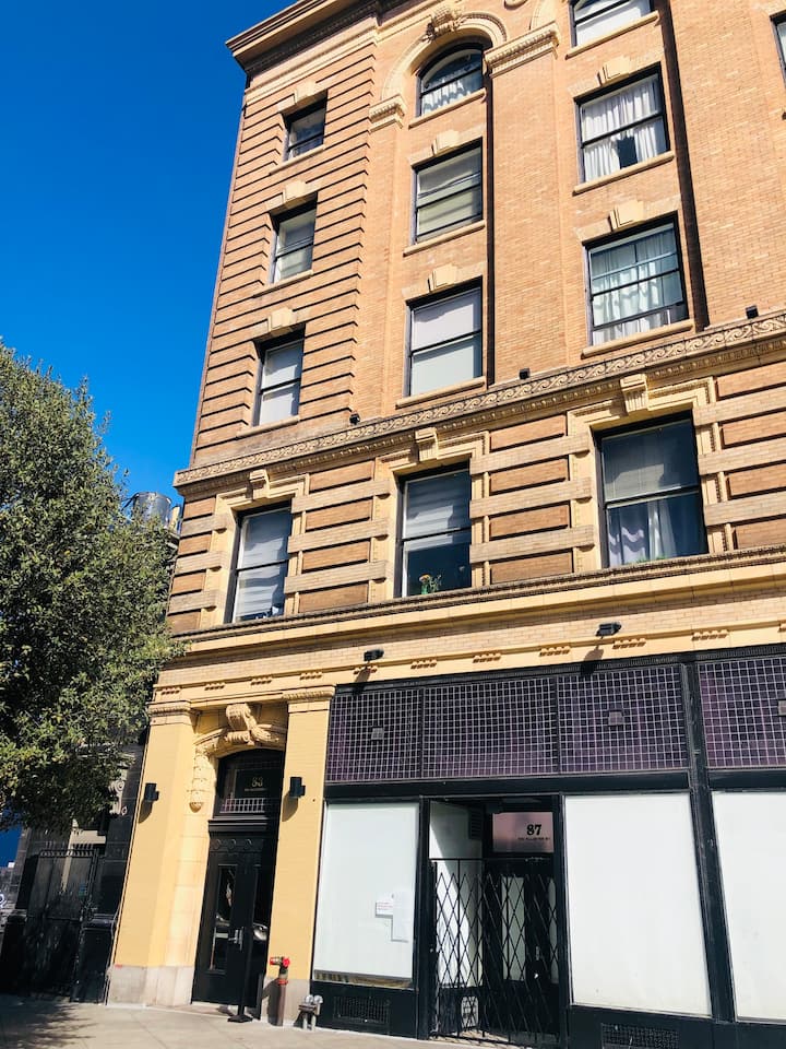 2 Bedroom Condo In The Heart Of San Francisco - San Francisco, CA