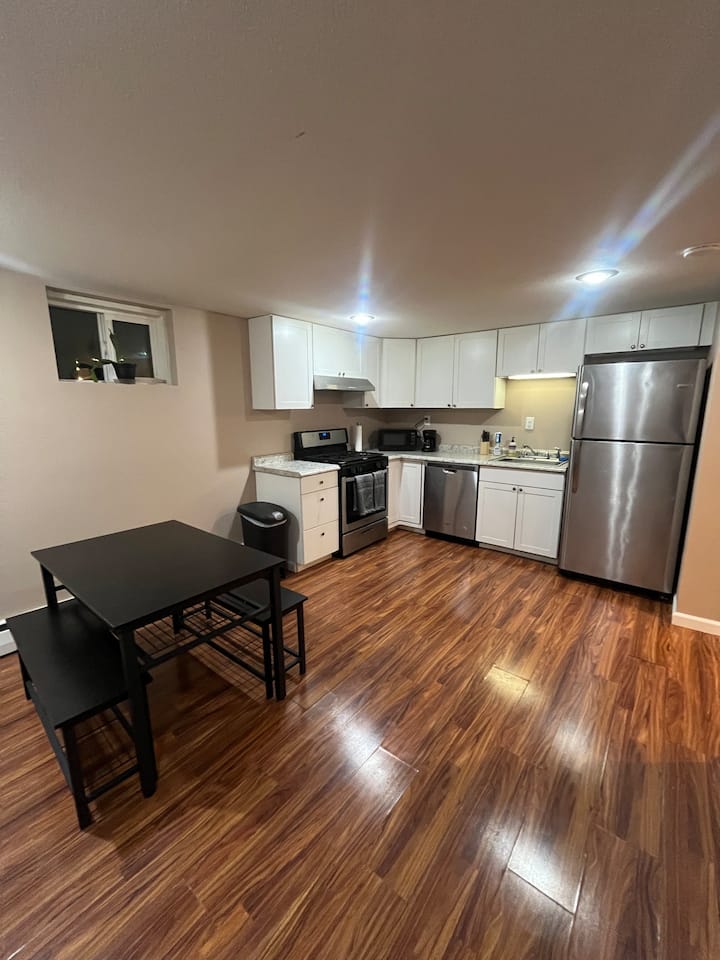 Midtown Executive Suite #6 - Anchorage, AK