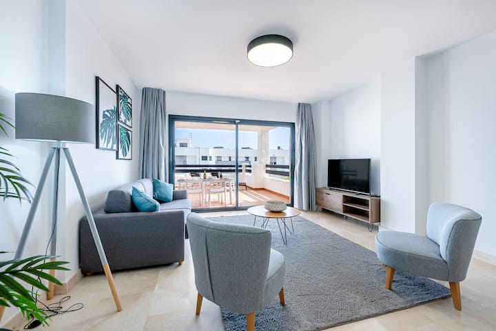 Luxury 2 Bedroom Apartment - Casares