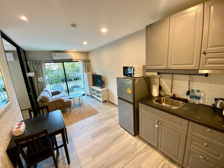 Уютная студия для двоих | 2 этаж - Nai Yang