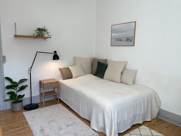 Beautiful Room In Frederiksberg C - コペンハーゲン