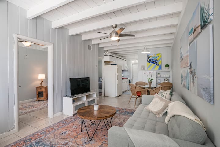 Cozy And Charming Bungalow 1 - Florida City, FL