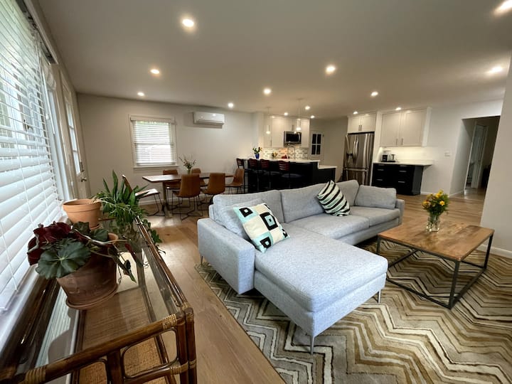 Modern 4 Bdrm Home In New Paltz -Seasonal Rent Prf - New Paltz, NY