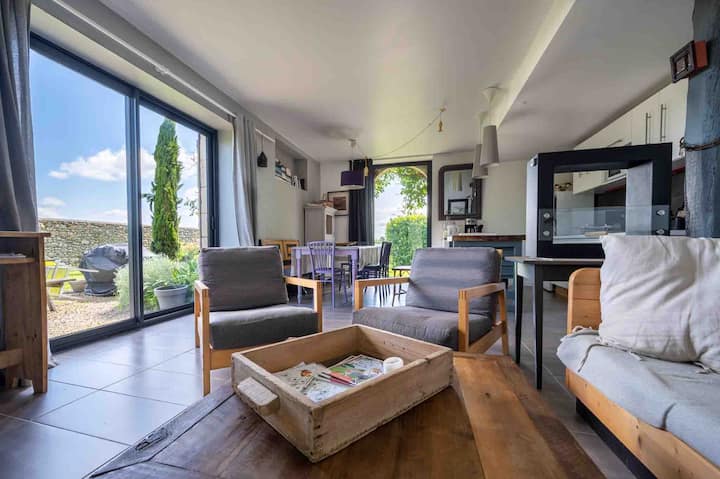 Les Champs Gîte Pour 4 Pers Avec Piscine - La Bussière