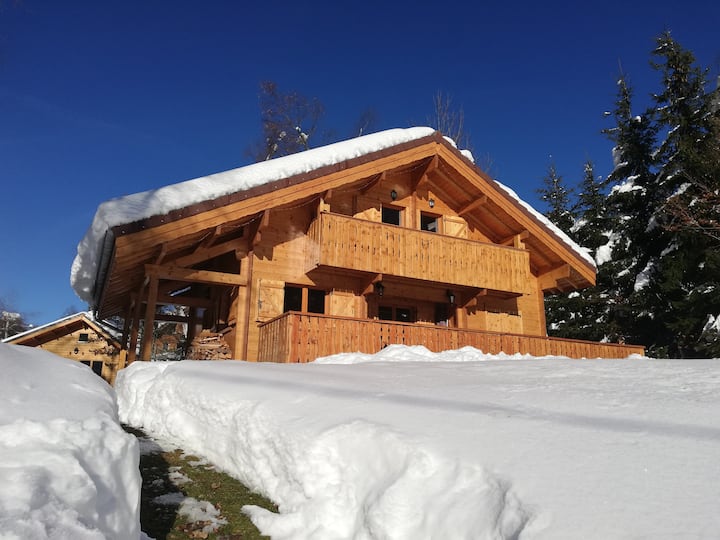 Chalet Neuf Au Cœur Du Massif Des 7 Laux - Frankrijk