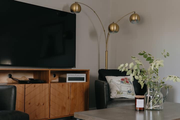 Charming Newly Remodeled Home - Ogden, UT