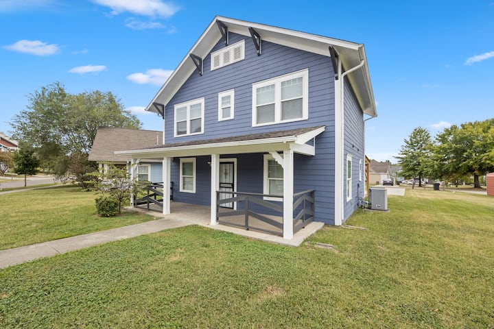 Big Blue - Simple Stylish Design - Knoxville, TN