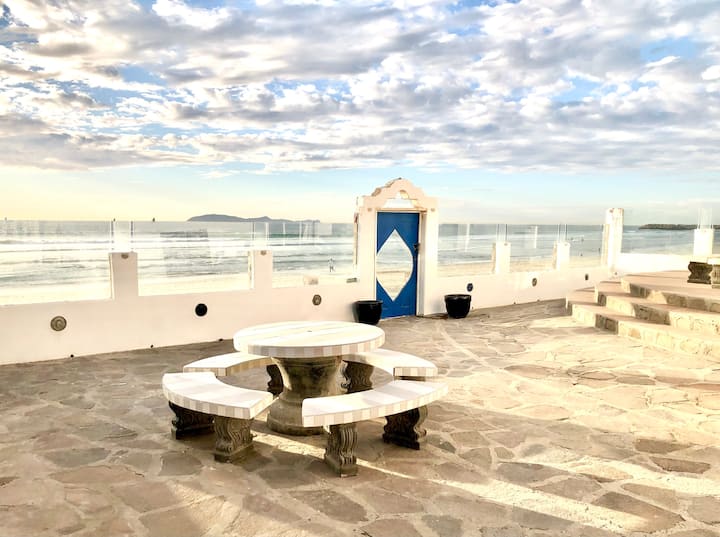 Rosarito Beach On The Sand. Sleeps 30! - Rosarito
