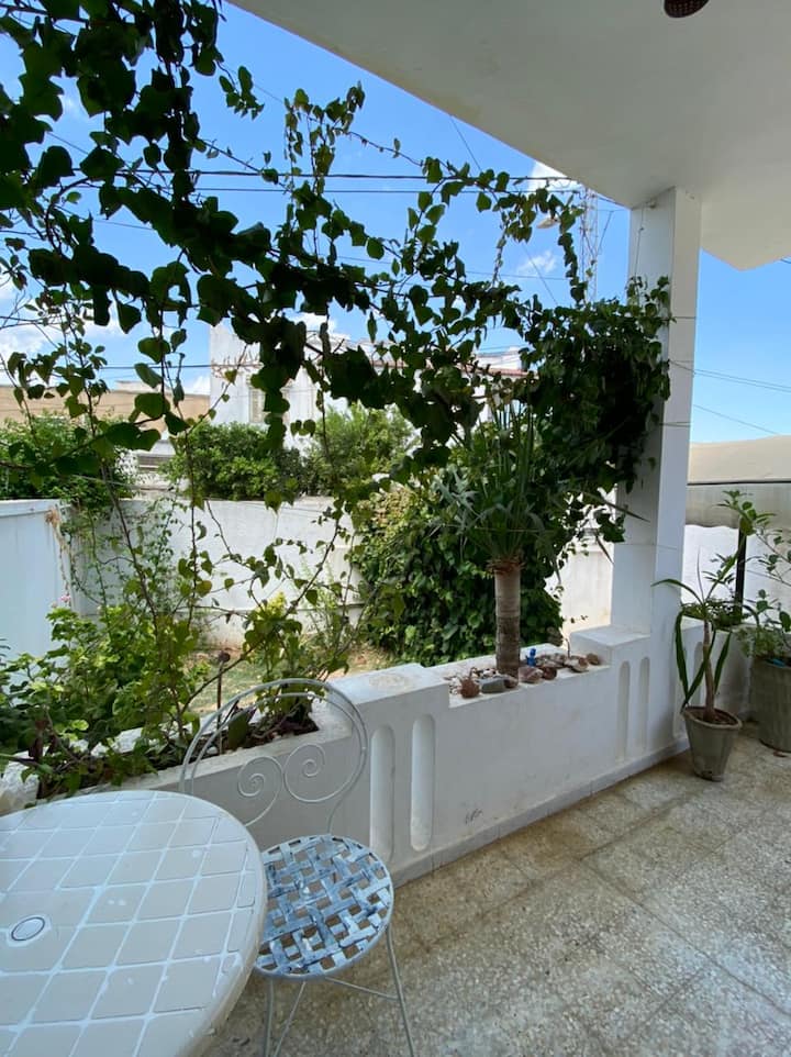 Belle Villa Avec Jardin - Tunis
