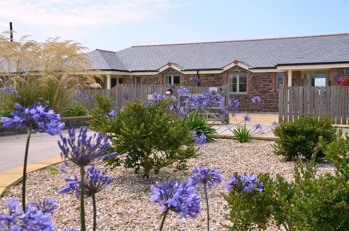 Elm Cottage Delightful 2 Bed Holiday Home - Tregony