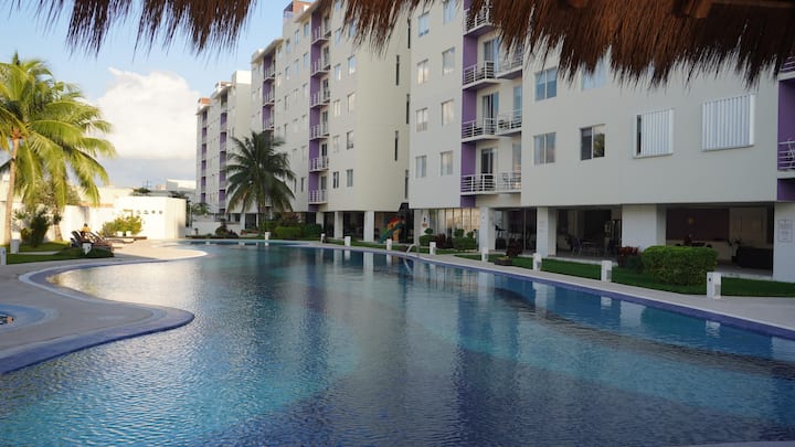 Cancun Downtown Amazing 2br-apt W/ Huge Pool Area - Cancún
