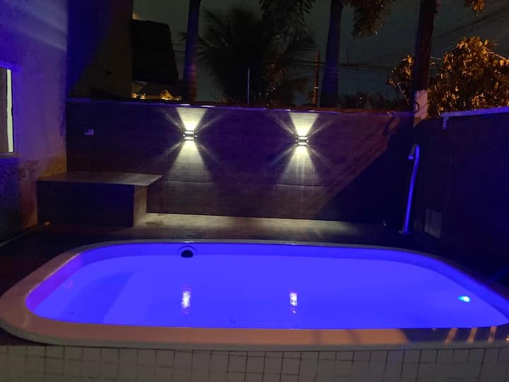 Casa Confortável Com Piscina A 400 Metros Da Praia - Bertioga