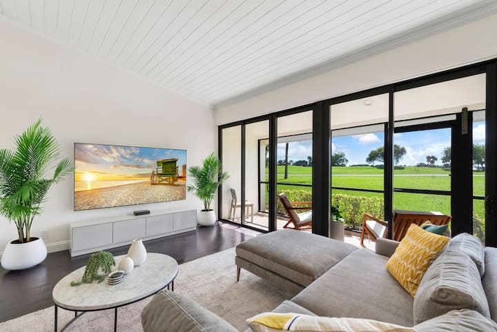 Pga Residence On Golf Course By Guaranteed Rental - The Bahamas