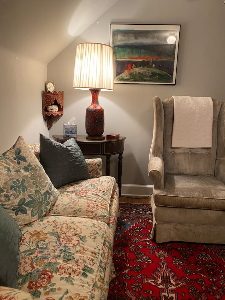 Garnot Hill: Entire 2 Bedroom Guest Suite - Millbrook, NY