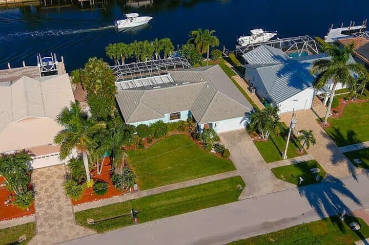 Marco Island Paradise Home With Pool & Dock - Marco Island, FL